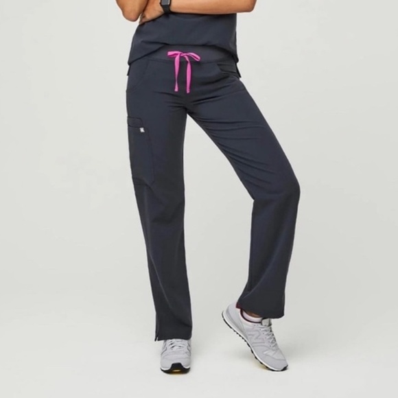 Figs | Pants & Jumpsuits | Figs Kade Cargo Scrub Pants Women Small ...